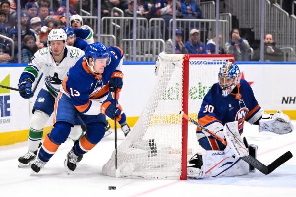 Sabres set sights on extending season-long win streak vs. Islanders ...