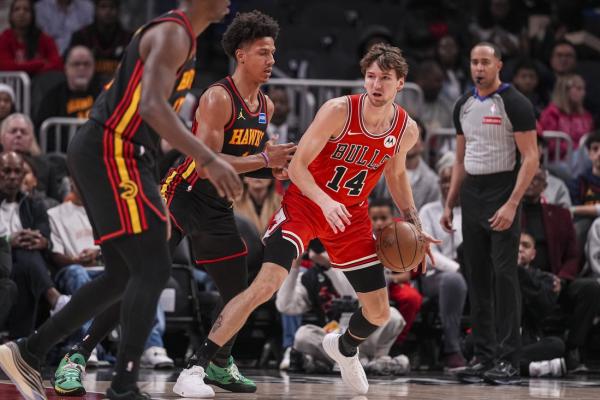 Bulls fend off Hawks in shootout, 152-150 | KNBR