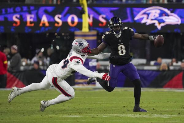 Ravens QB Lamar Jackson (back) states he’ll play vs. Steelers | The ...