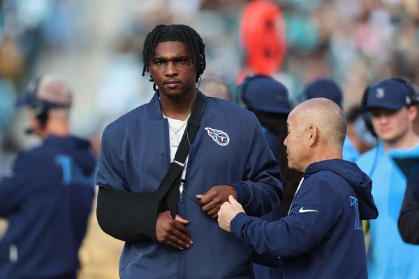 Titans QB Cam Ward (shoulder) avoids surgery | ESPN 100.7 WQQO-HD2