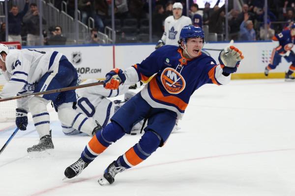 Isles return Ilya Sorokin, hope to have Matthew Schaefer vs. Devils ...