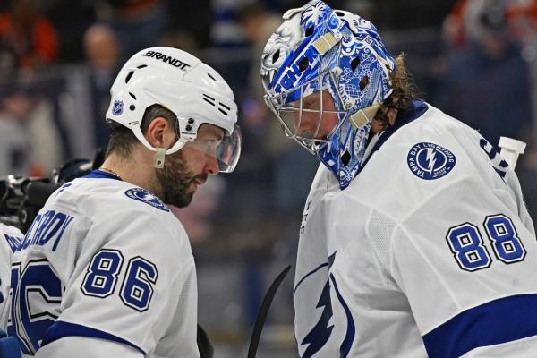 Nikita Kucherov, Lightning chase 10th straight win in Flyers rematch ...