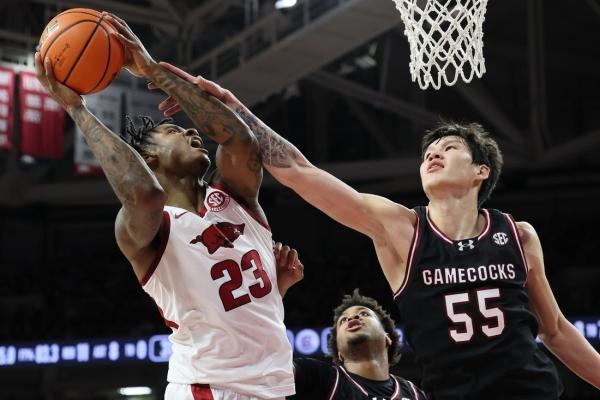 Darius Acuff Jr. propels No. 17 Arkansas past South Carolina | KNBR